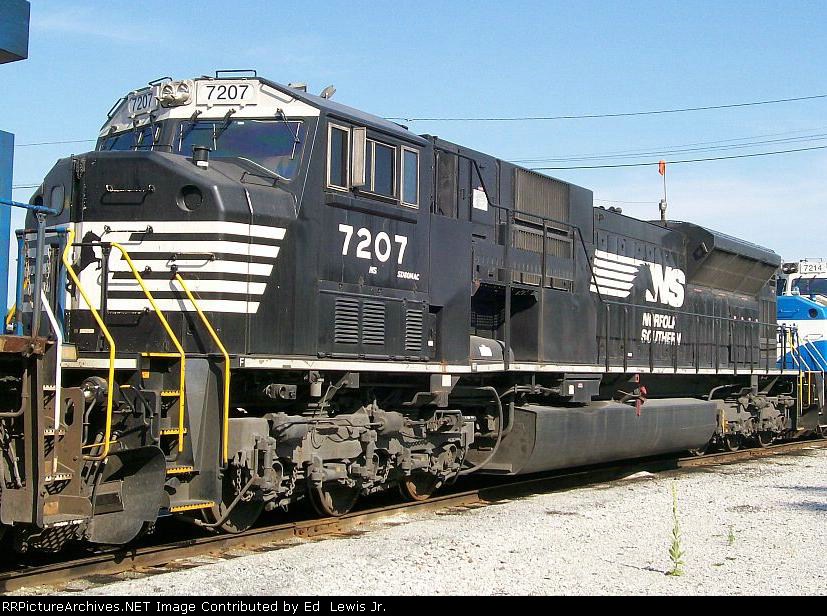 NS 7207